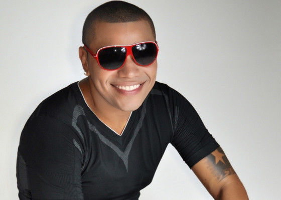 Conheça a carreira de MC Naldo. - ClickGrátis